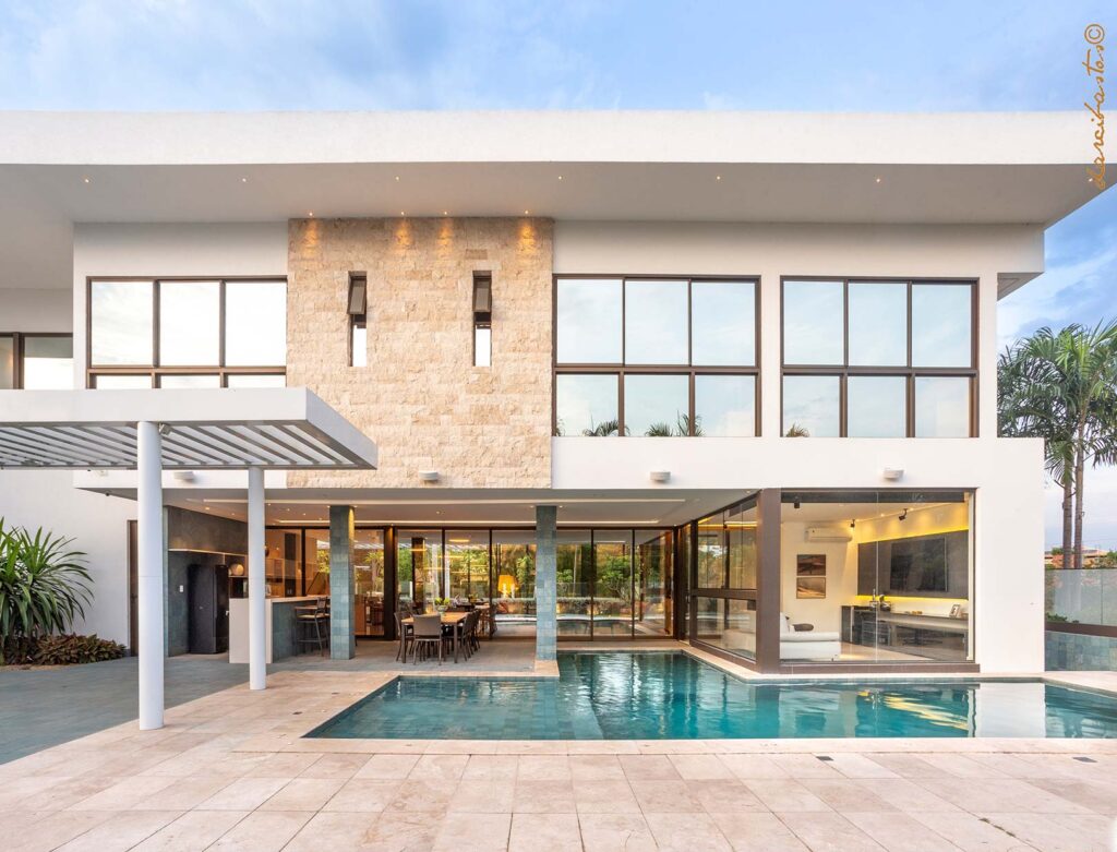 Casa BS - João Almeida e Gustavo Almeida